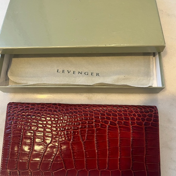 Levenger | Bags | Levenger Red Crocodile Leather Travel Wallet Never ...